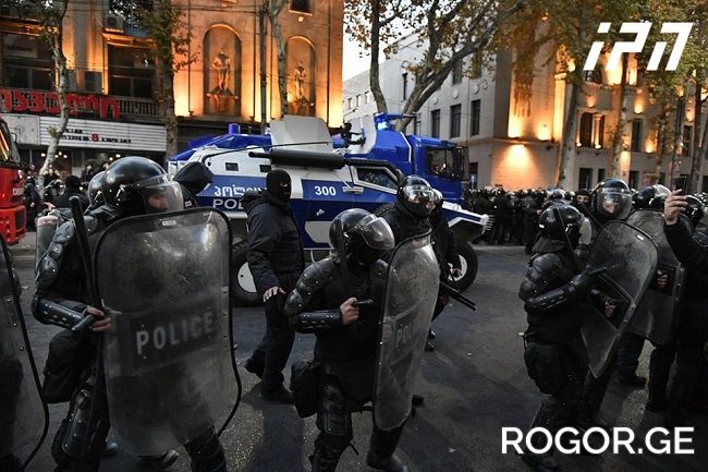 როგორ დავიცვათ უსაფრთხოება მიტინგზე: დეტალური გზამკვლევი - rogor.ge